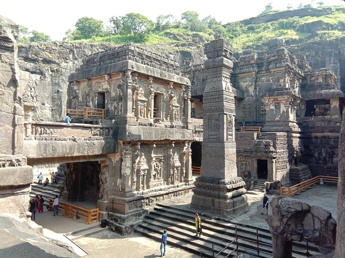 Indian Rock-Cut Architecture: Ajanta, Ellora, Elephanta